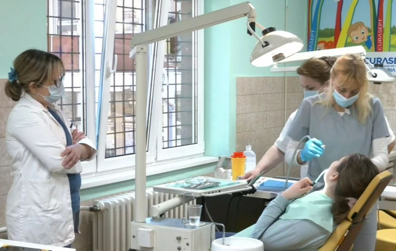 Katastrofalno stanje zuba kod građana Srbije: Prvi karijes deca ...