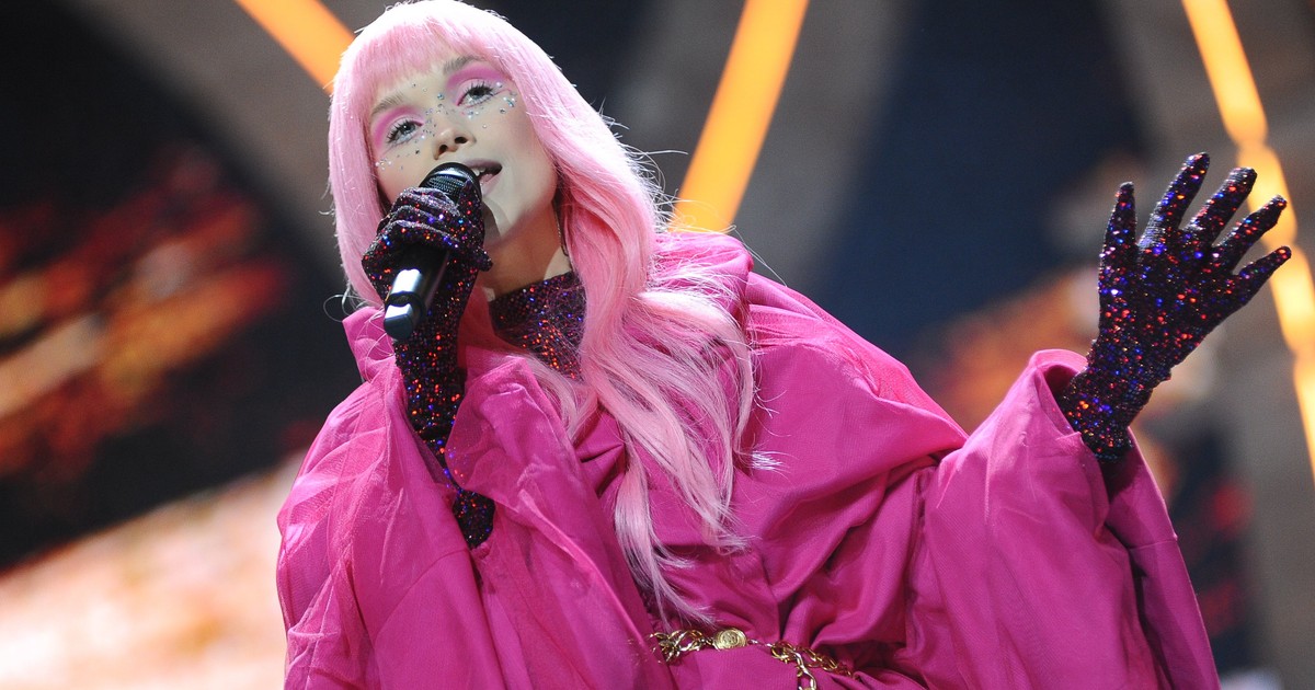 Bryska pokazała chłopaka. "Na samym początku rozmawialiśmy przez drzwi" - Plejada.pl