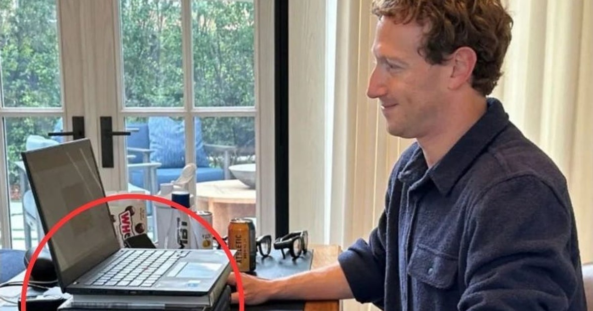 Mark Zuckerberg is serving peak Relatable Zuck with his laptop perched ...