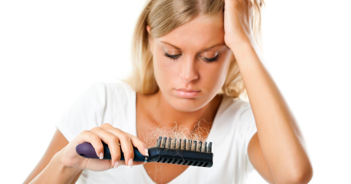 Biotyna (witamina H, witamina B7) na wypadanie włosów - jak działa?