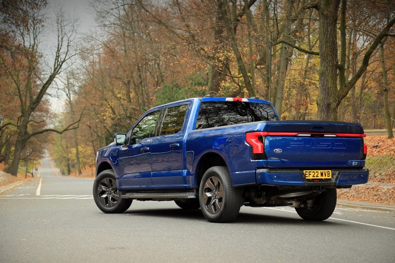 Ford F-150 Lightning. Amerykanie muszą na niego czekać 3 lata, ja już ...