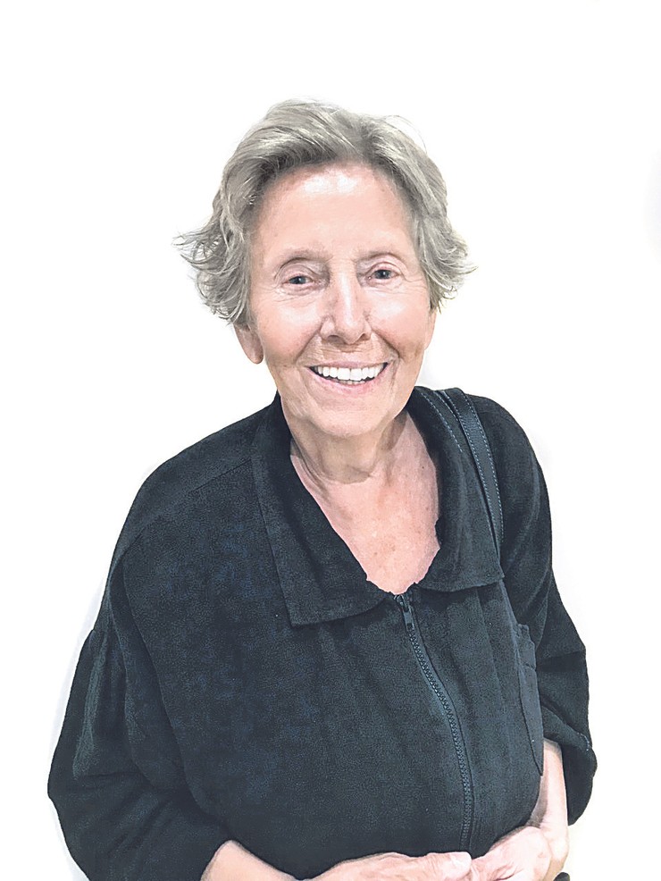 BEZ DLAKE NA JEZIKU Eva Ras otvorila dušu o TROŠKOVIMA, radu u OSMOJ ...