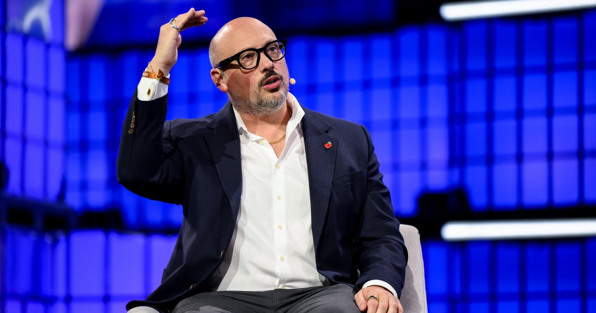 Meta's CMO says Big Tech's soaring spending on AI is 'aggressive, but ...