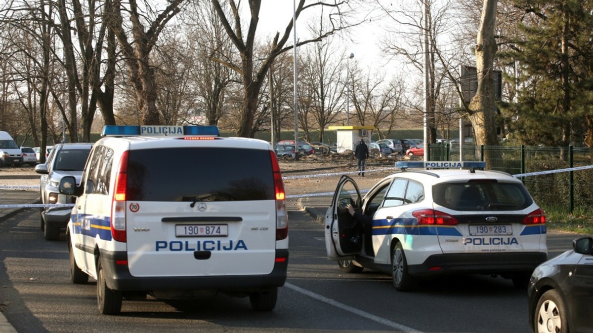 Svirepo ubistvo u Ulici Črnomerec - Sumnja se na dva muškarca - Blic