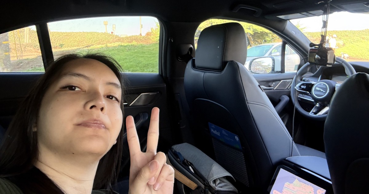 A former Twitter engineer got a Waymo robot taxi to give her a 6.5-hour ...