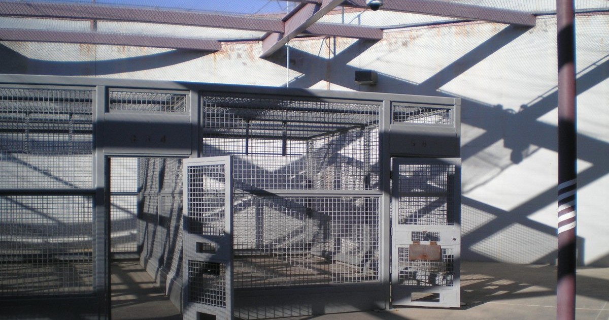 Photos of maximum-security prisons in Norway and the US reveal the ...