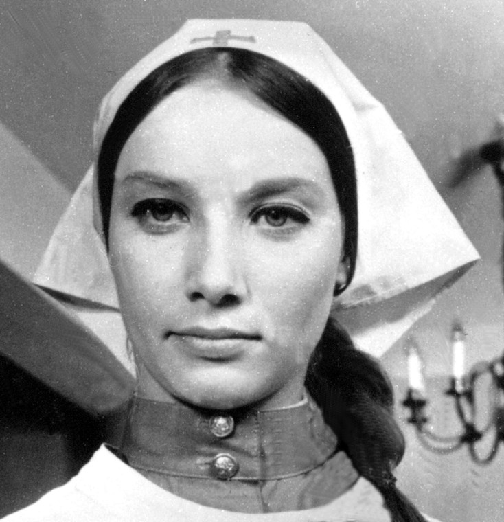 Pola Raksa - co dzieje się z legendarną aktorką PRL? Usunęła się w cień ...