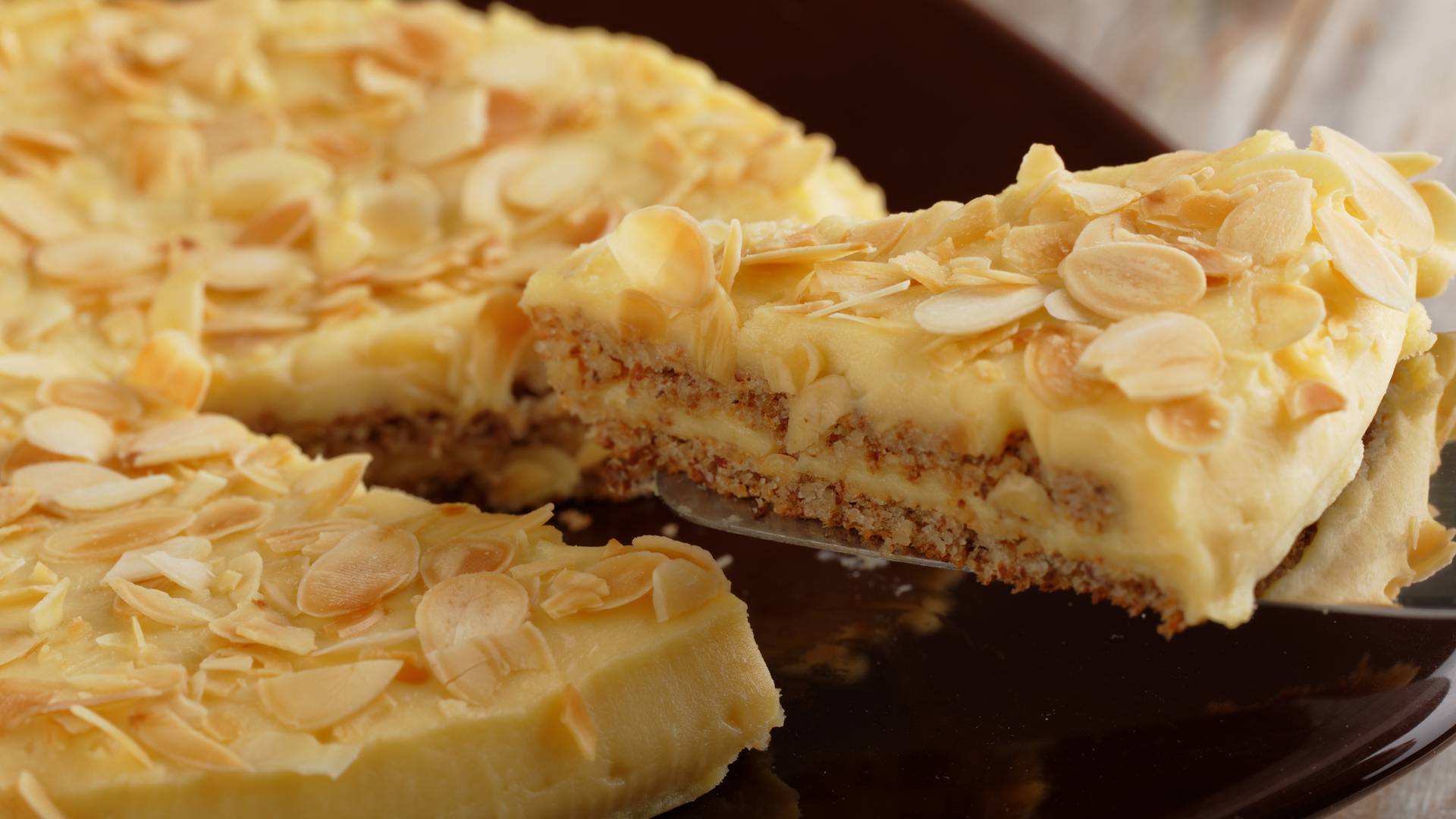 A legfinomabb mandula torta recept: így készítsd el kedvenc ikeás ...