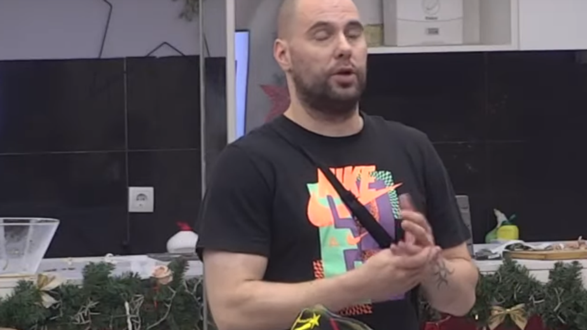 Zvezdan Slavnić izašao iz Zadruge - Blic