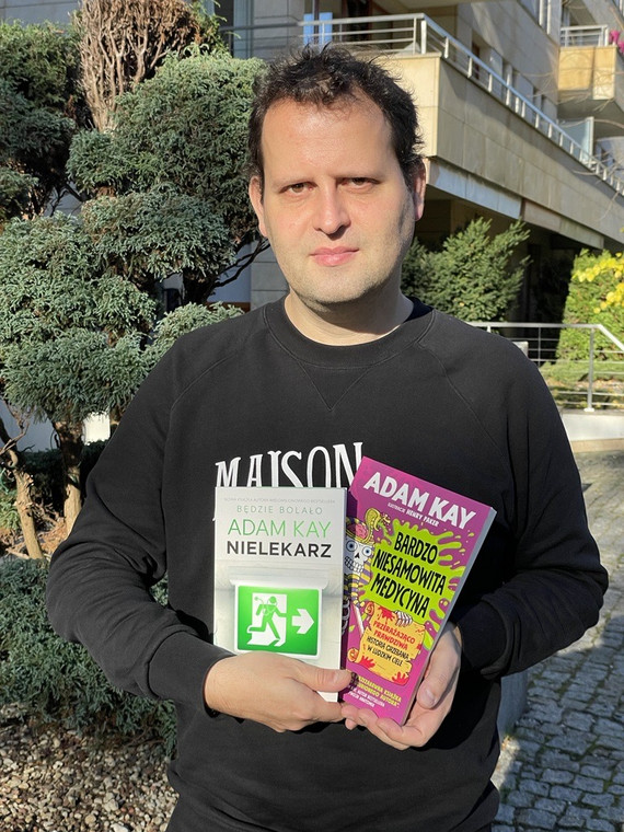 Napisał brutalnie szczerą książkę o zawodzie lekarza. Po odejściu ...
