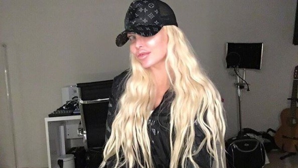 Polska Barbie vs Tamara Gee. Kto wygląda "korzystniej"? - Plejada.pl