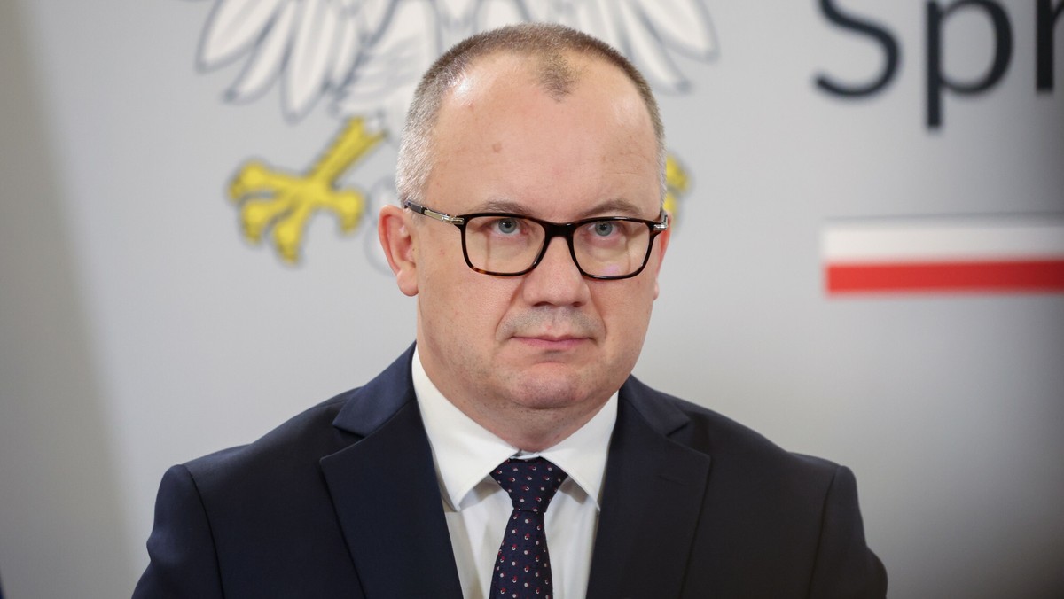 KRS złoży zawiadomienie do prokuratury przeciwko Adamowi Bodnarowi - Wiadomości