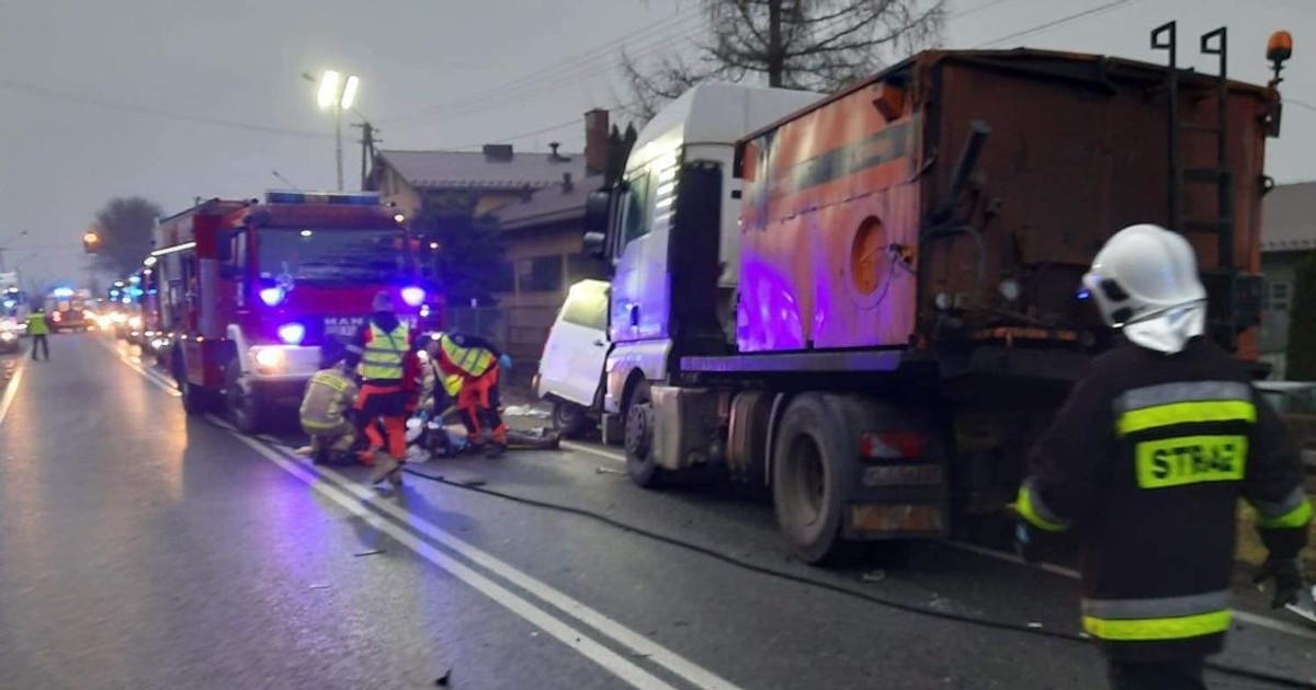 Tragiczny wypadek w Czchowie. Dwie osoby zginęły na miejscu