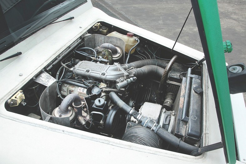 Amphi-Ranger 2800 SR - samochód jak spławik