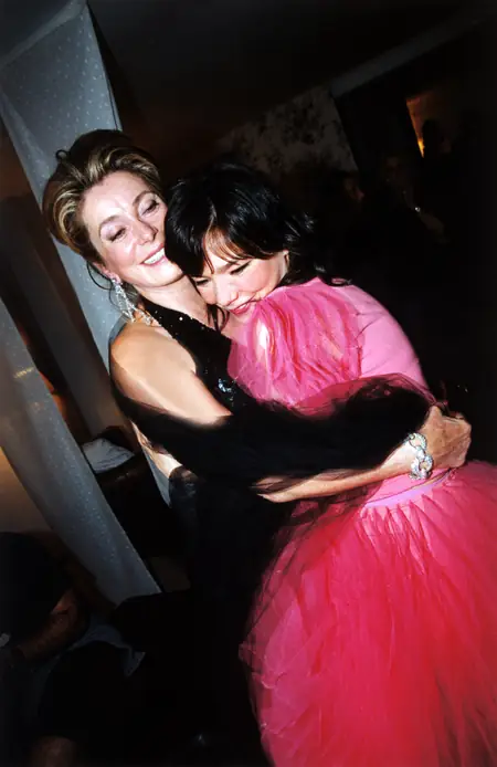 Catherine Deneuve: nazywano ją "francuską Grace Kelly" albo "królową ...