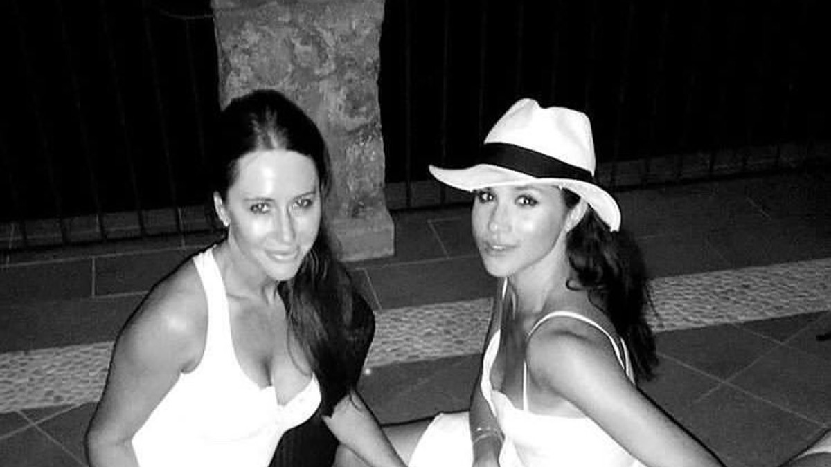 Megan se tek porodila, a SVE OČI UPRTE SU U ŽENU SA SLIKE: Ona je ...