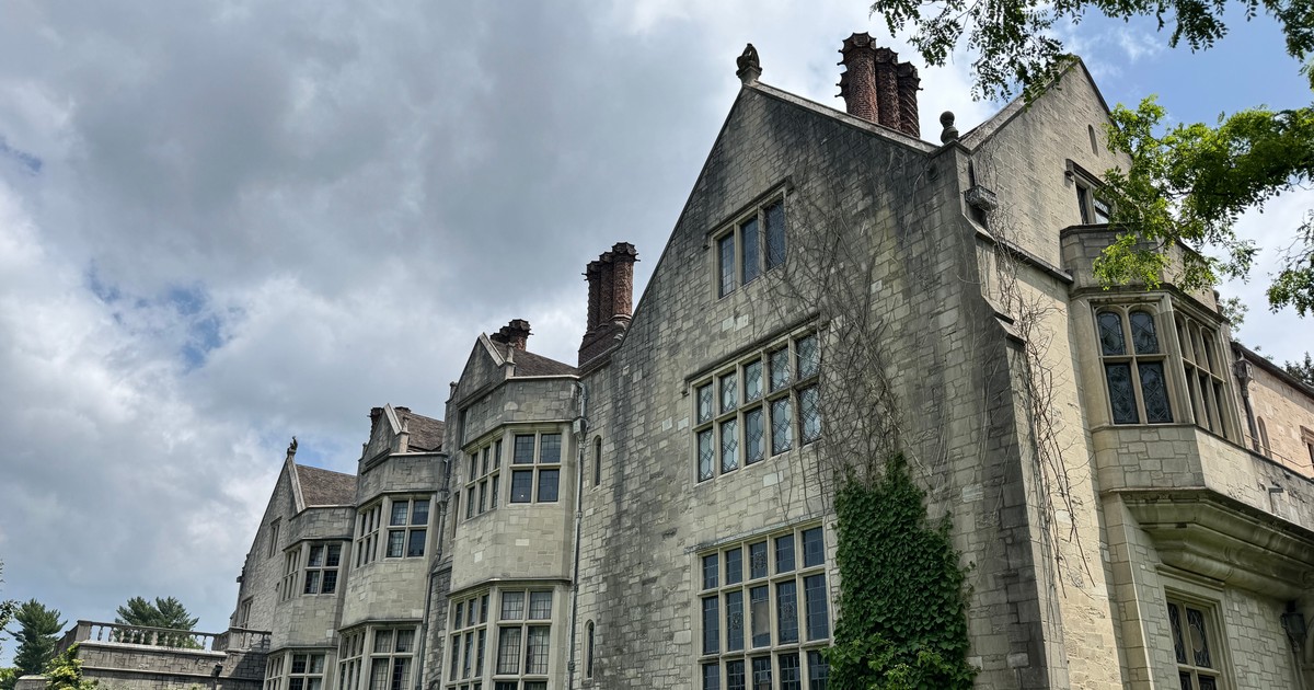 See inside Coe Hall, a 65-room mansion built by a Gilded Age ...