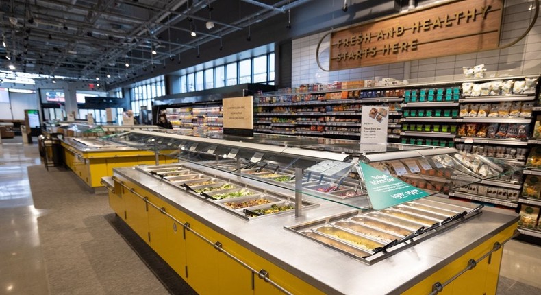 How cashier-less stores and carts in Amazon, Whole Foods, and Kroger ...