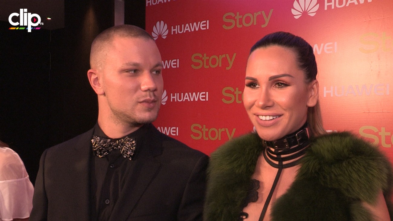 SEKSI MAME SRPSKE ESTRADE One su dekoltee bacile u drugi plan - Blic