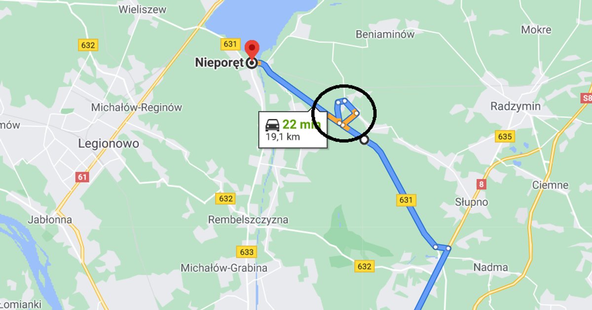 Śmiertelny wypadek. Samochód zderzył się z ciężarówką - Warszawa