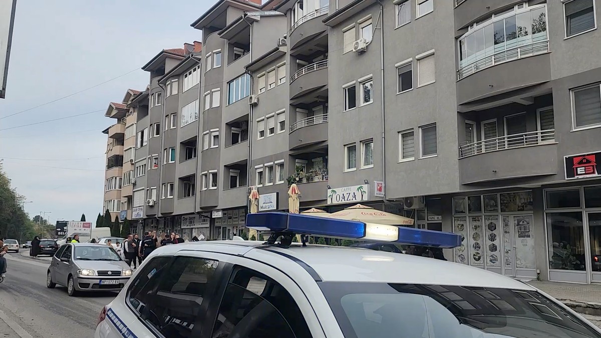 Preminula beba koja je pala sa četvrtog sprata u Novom Pazaru - Blic