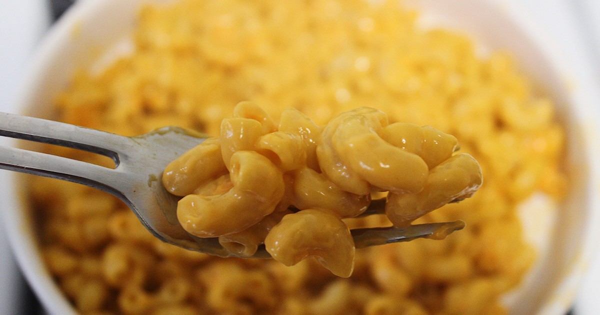 I tested 3 different brands of grocery-store boxed mac and cheese, and ...