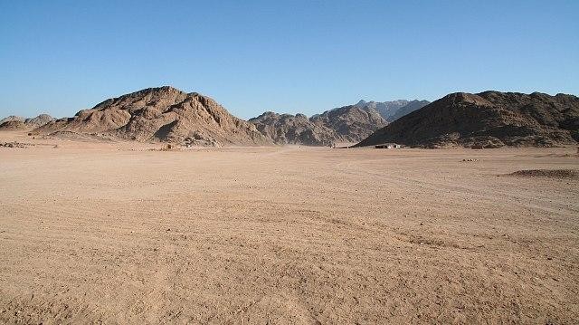 Egipt - Pustynia Arabska - Podróże