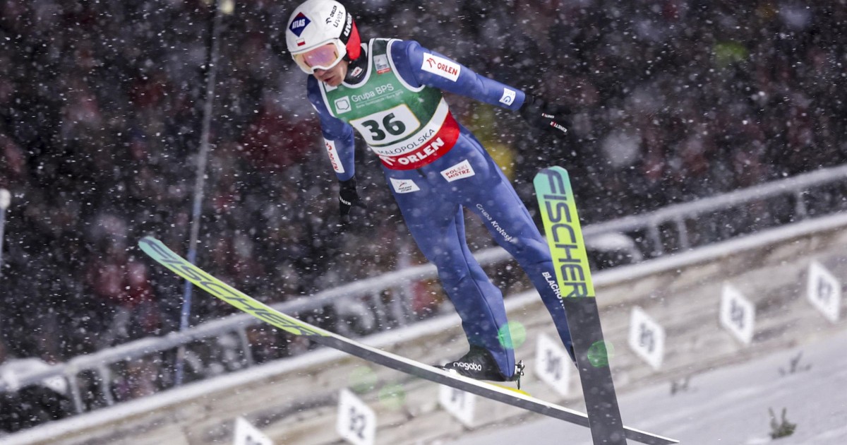 Kamil Stoch pożegnał się z polskimi kibicami. Tak wyglądał jego ostatni ...