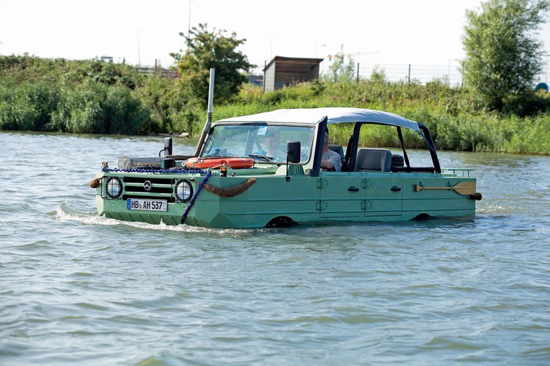 Pływające samochody - Dutton Surf, GAZ-46, Amphicar XL, Beijing Jeep i ...