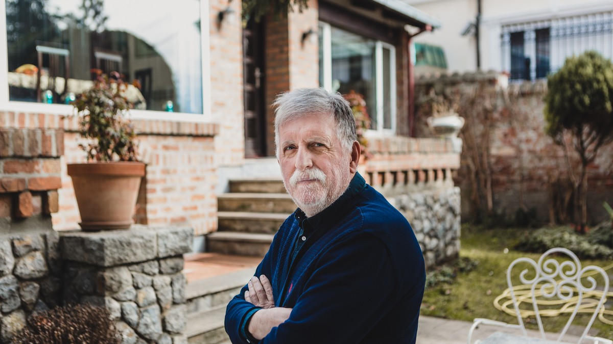 Pišem, brišem: Peca Popović o bogatima i siromašnima - Blic