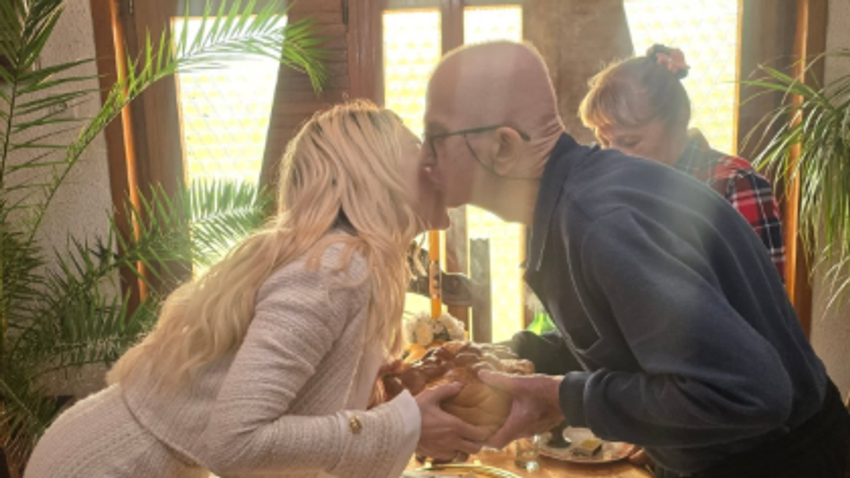 Jovana Jeremić objavila fotografiju iz porodičnog doma iz Ljiga: "Tata, biće sve kako sam ...