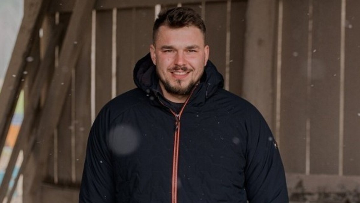 "Rolnik szuka żony". Tak mieszka Artur. Jego gospodarstwo zdobyło wiele ...