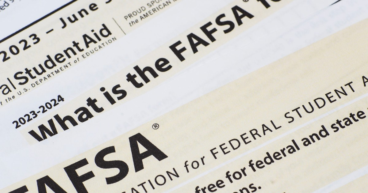 The new FAFSA form for 2024 was supposed to streamline the process. It ...