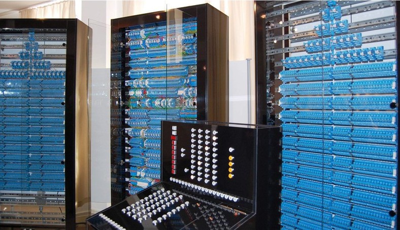 Z3 - przełomowy komputer za pieniądze nazistów. Alianci zniszczyli go ...