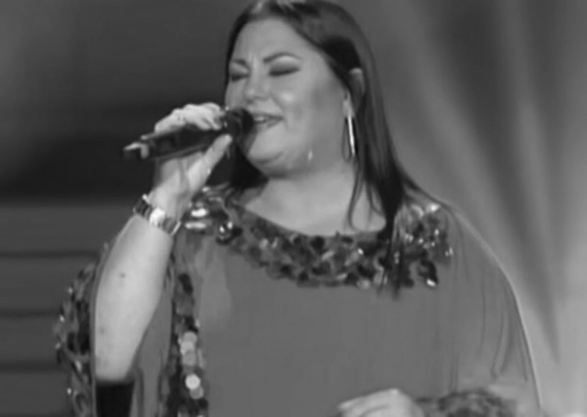 Takmičarka iz "Nikad nije kasno" umrla u 55.: Godini Pevačica se borila ...