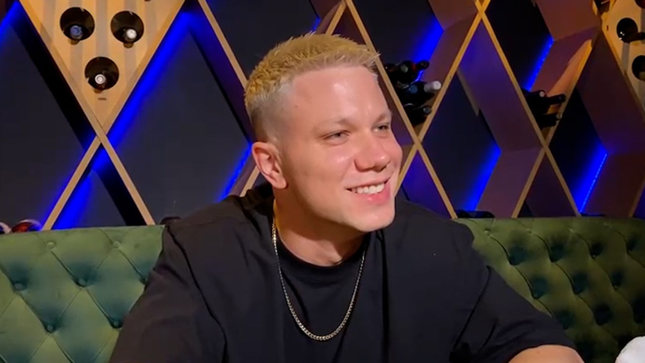 Relja Popović je zavrio ova dva fakulteta. Karijeru započeo kao reper, a malo ko zna za šta se ...