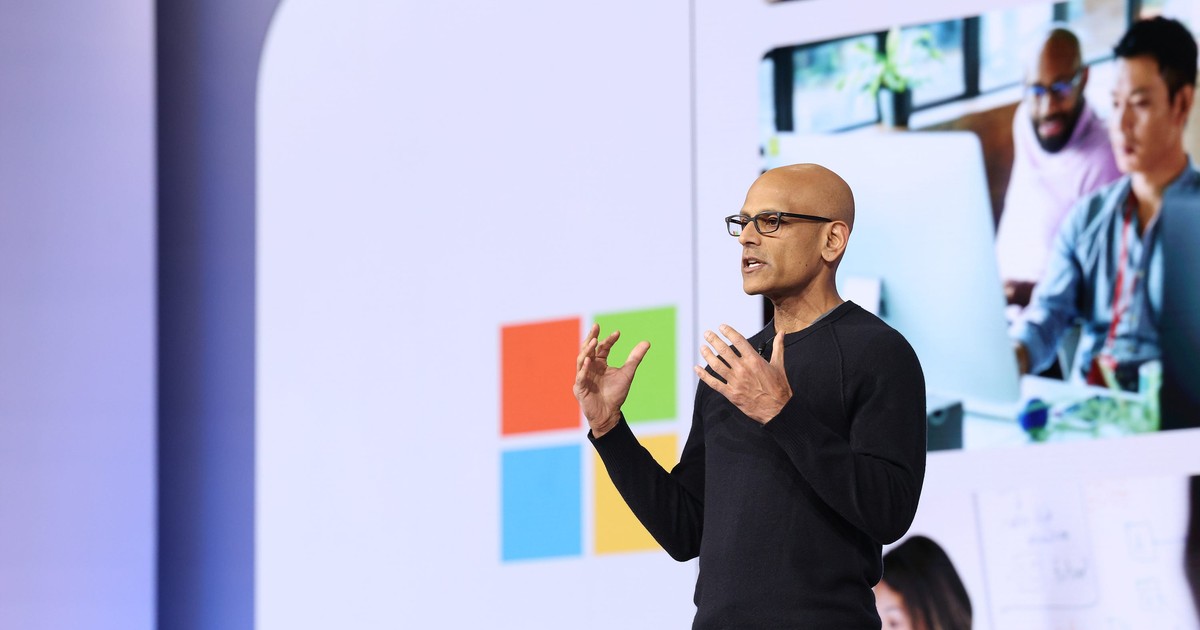 In internal meeting, Microsoft execs share a plan to ward off AI coding ...