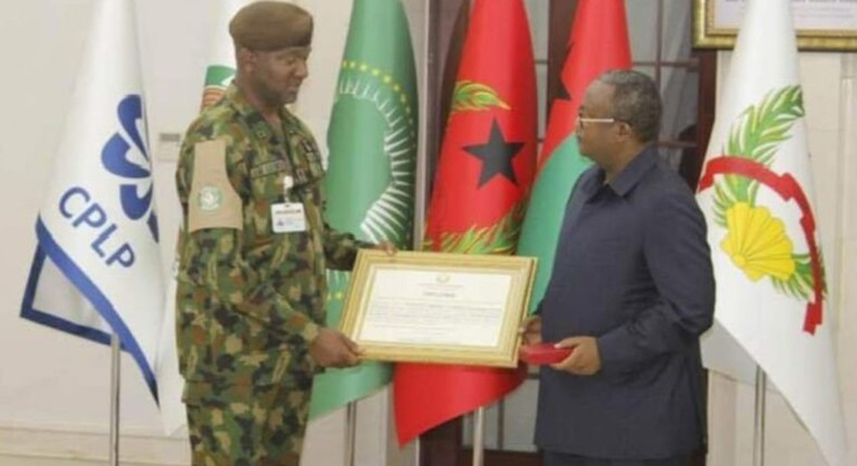 Nigerian Army General bags Guinea-Bissau National Award | Pulse Nigeria