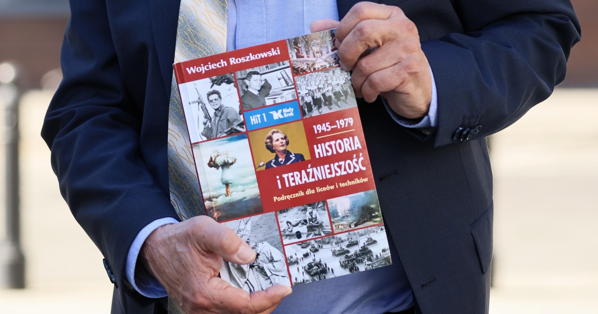 Historia i Teraźniejszość znika ze szkół. Są jednak wyjątki - Wiadomości