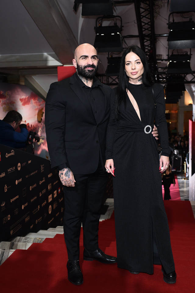 Sylwia i Akop Szostakowie się rozstali. Internauci zarzucają im ...