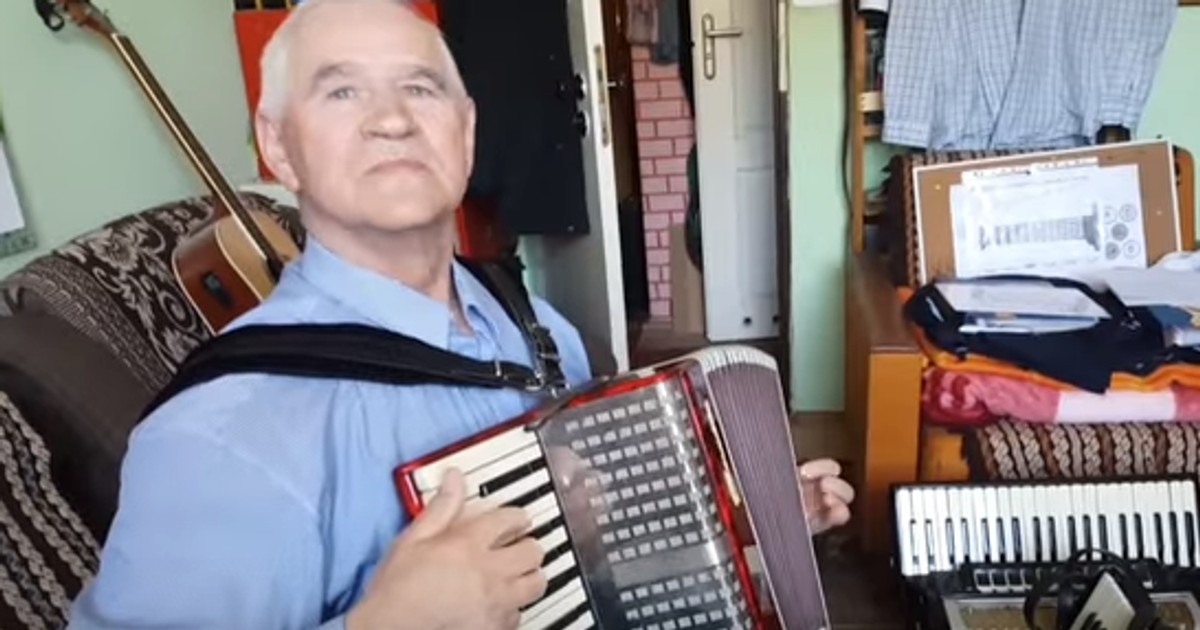 Warszawa: 72-letni Stanisław Nowak sprzedaje instrumenty, by zarobić na ...