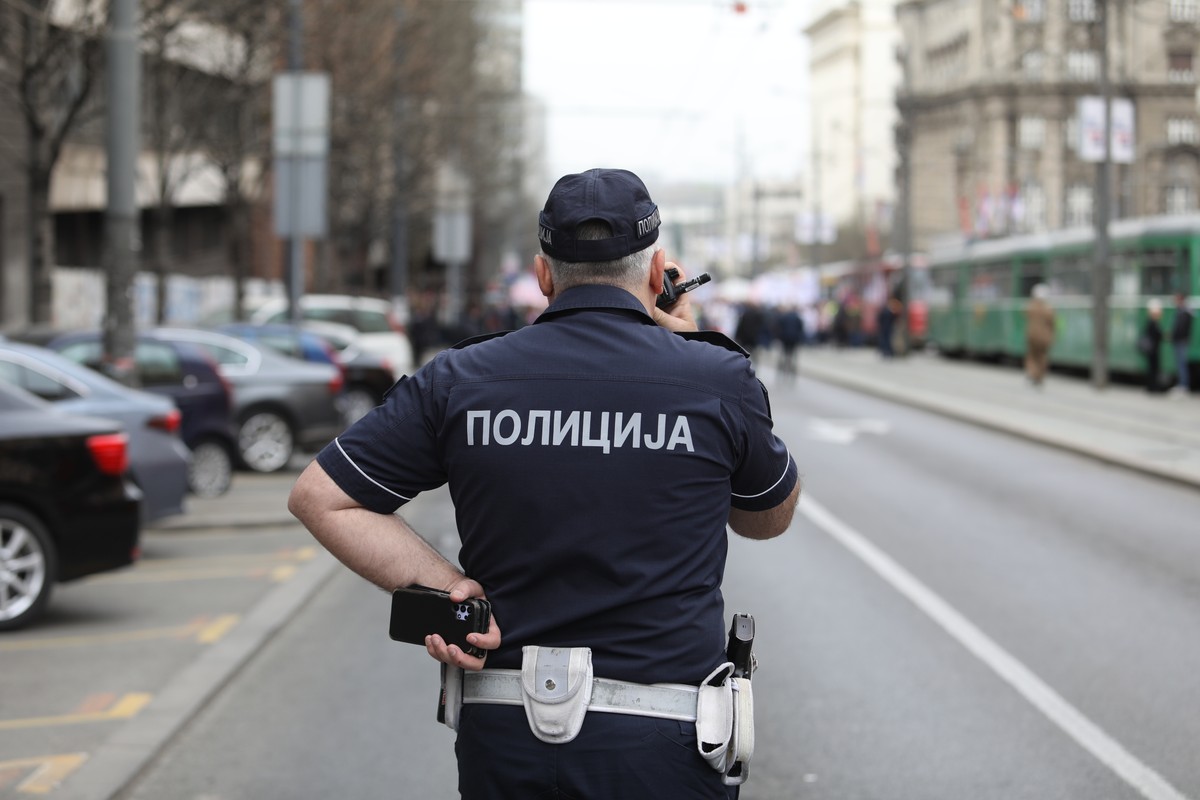 Dečak krenuo ka kući, pa pao u nesvest! "Blic" saznaje: Policija ...