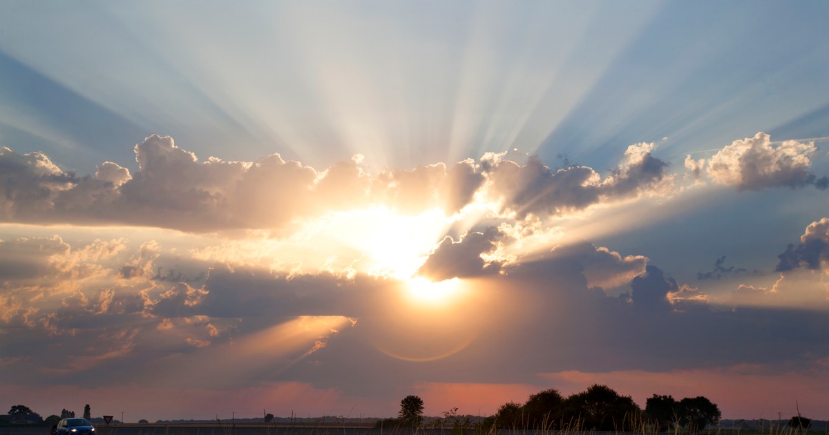 Rodzaje chmur. Jak powstają i co oznaczają? Opis, wygląd, przykłady - Dziecko