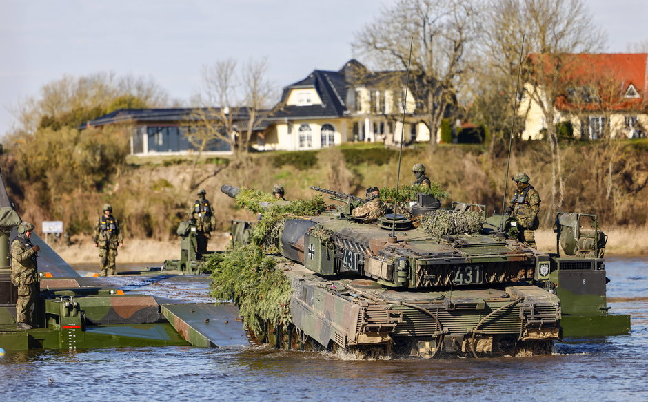 Niemcy zapowiadają rewolucyjne zmiany w armii. "Nikt nie powinien wpaść ...