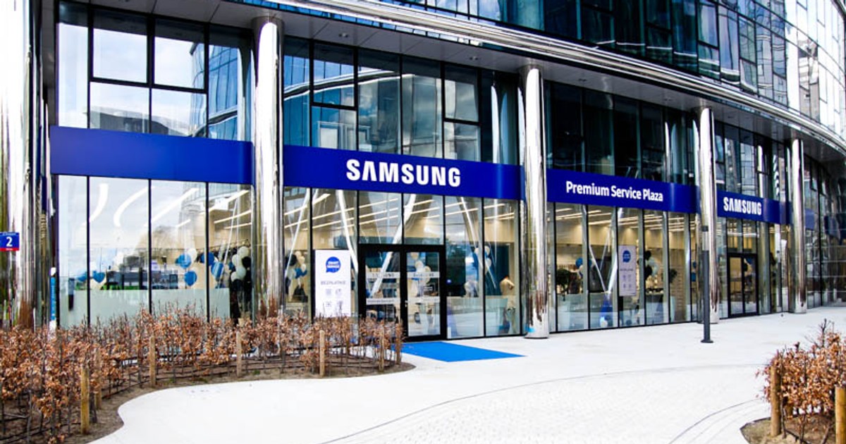 Samsung Premium Service Plaza obchodzi pierwsze urodziny