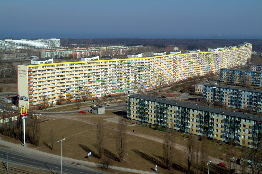 Największy blok w Polsce. Najdłuższy dom w Polsce. Największy blok w Polsce. Najdłuższy dom w Polsce.