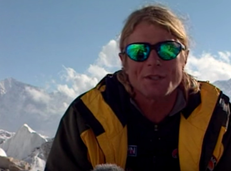 Everest 1996. Kulisy tragicznej ekspedycji, podczas której zginęło 8 ...