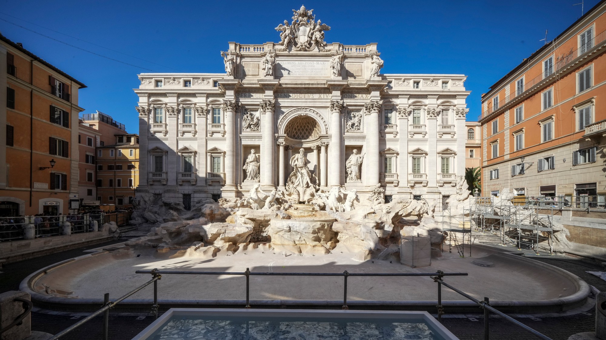 Pre turistov v Ríme pripravujú dočasnú lávku: Slávnu fontánu di Trevi ...