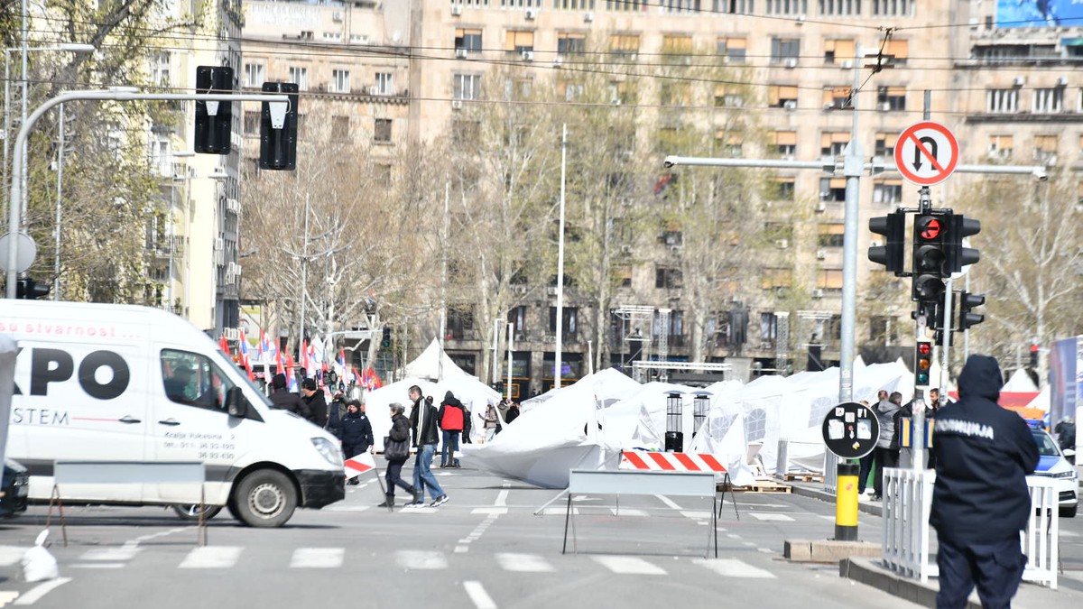 Ove linije gradskog prevoza GSP menjaju trasu zbog mitinga SNS u Beogradu - Blic