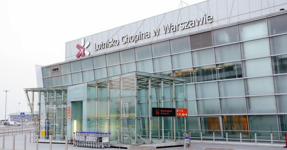 Alarm na pokładzie samolotu z USA. Akcja na Lotnisku Chopina - Warszawa